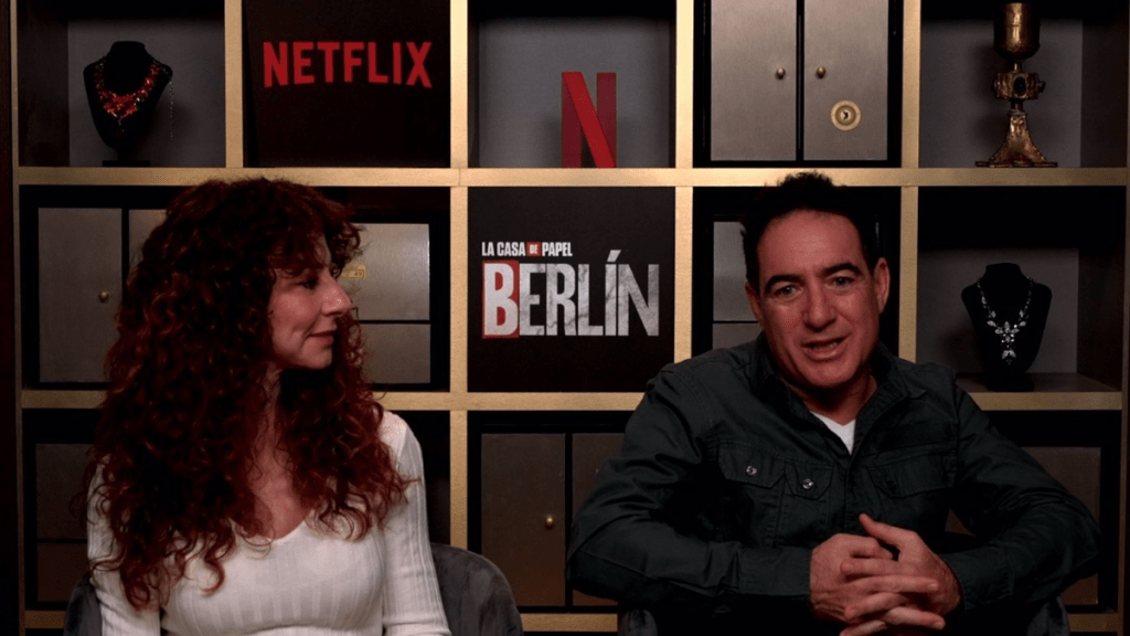 Álex Pina y Esther Martínez Lobato hablan sobre 'Berlin'