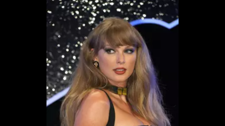 Taylor Swift supera los 100 millones de álbumes vendidos