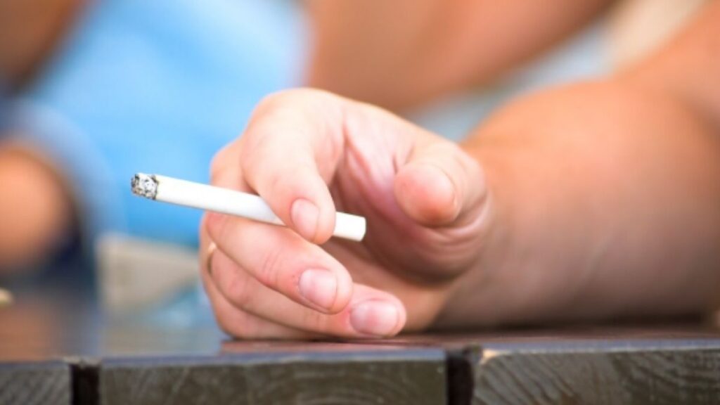 Casi medio millón de españoles intentó dejar de fumar el año pasado con ...
